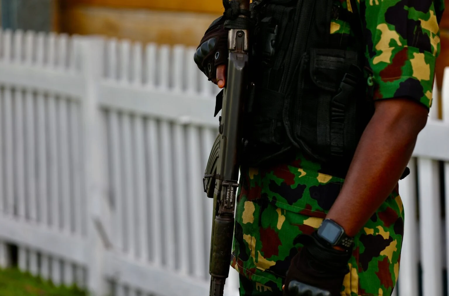 Soldier sentenced to death by hanging for killing girlfriend – Zap Express